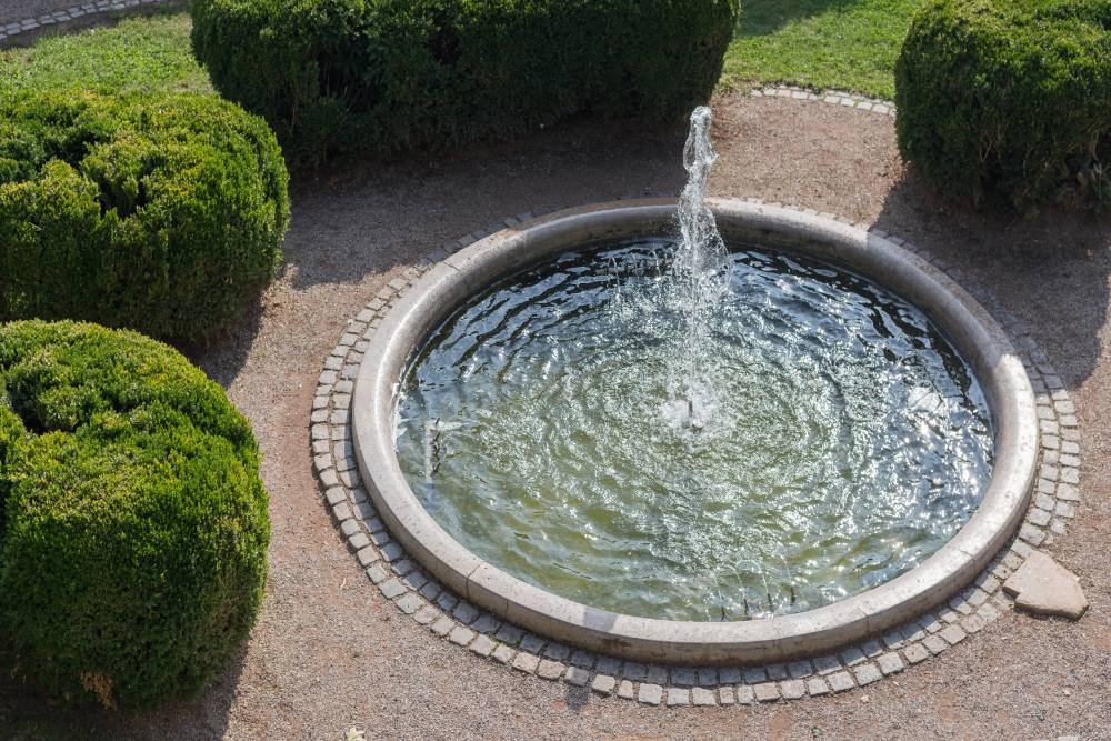 Why Your Fountain Pump Stopped Working - Roman Fountains